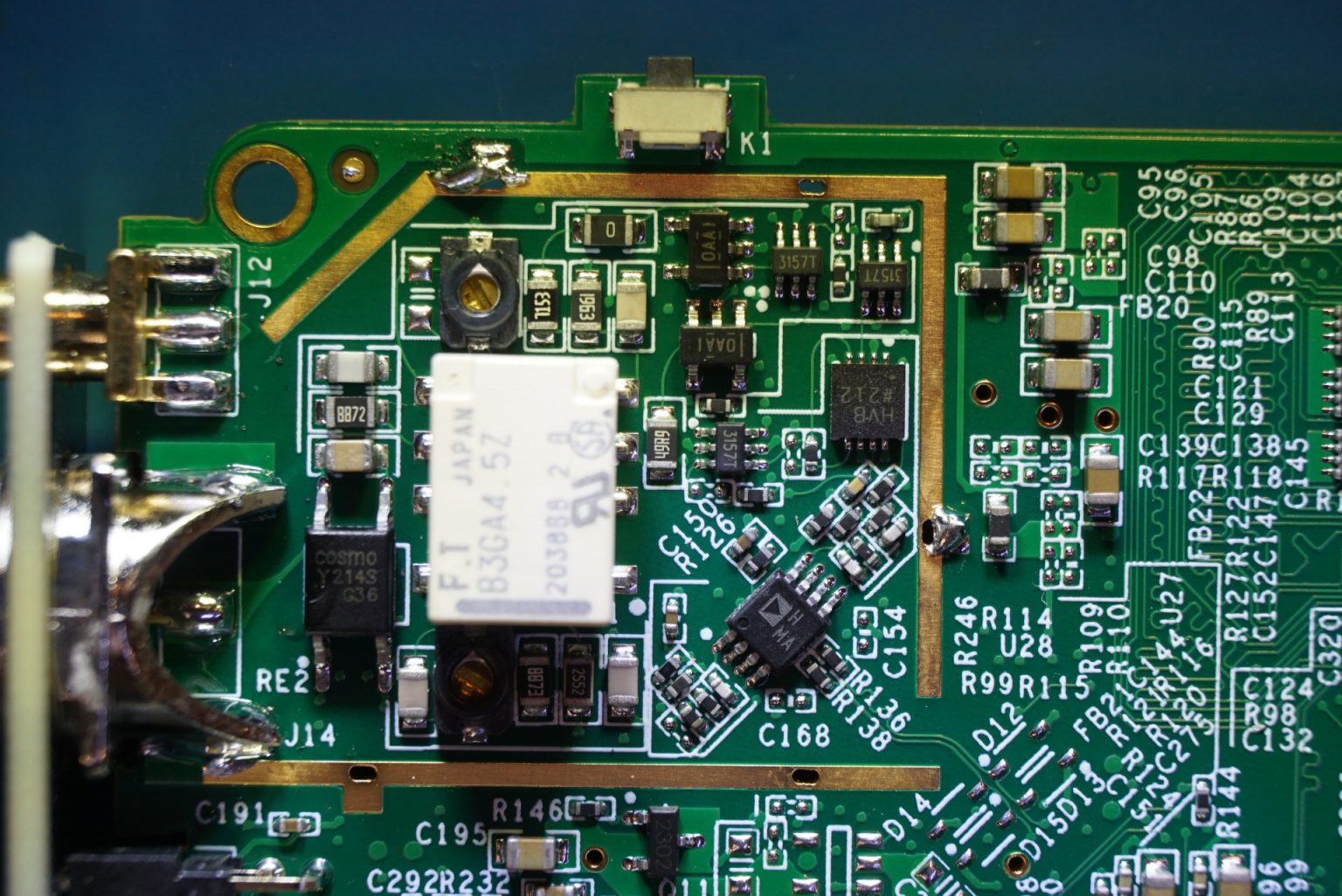 Teardown of a DreamSourceLab DSTouch DS4T1012 Oscilloscope – Kerry D. Wong