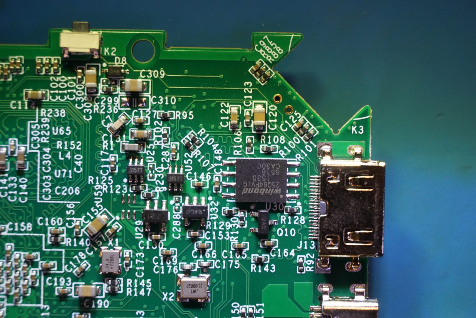 Teardown of a DreamSourceLab DSTouch DS4T1012 Oscilloscope – Kerry D. Wong